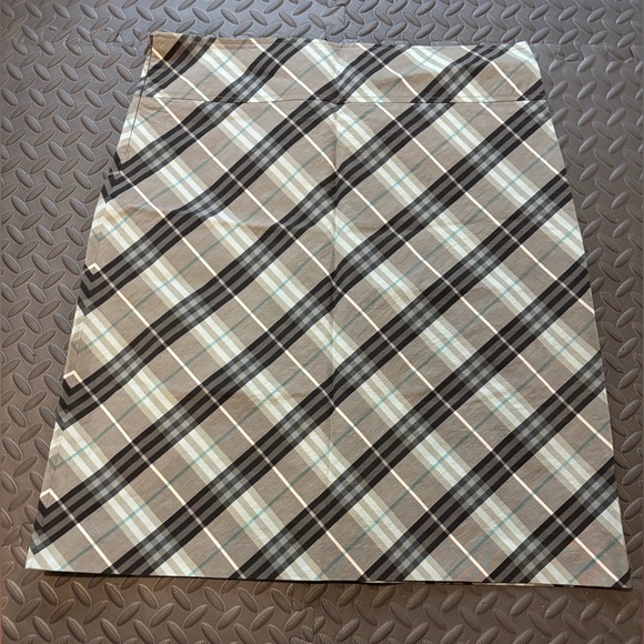 Burberry | Skirts | Burberry Aline Plaid Skirt In Black Gray And Aqua ...